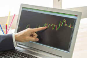 Cara Membaca Grafik Saham Agar Profit Maksimal, Ini Tipsnya ! - The ...